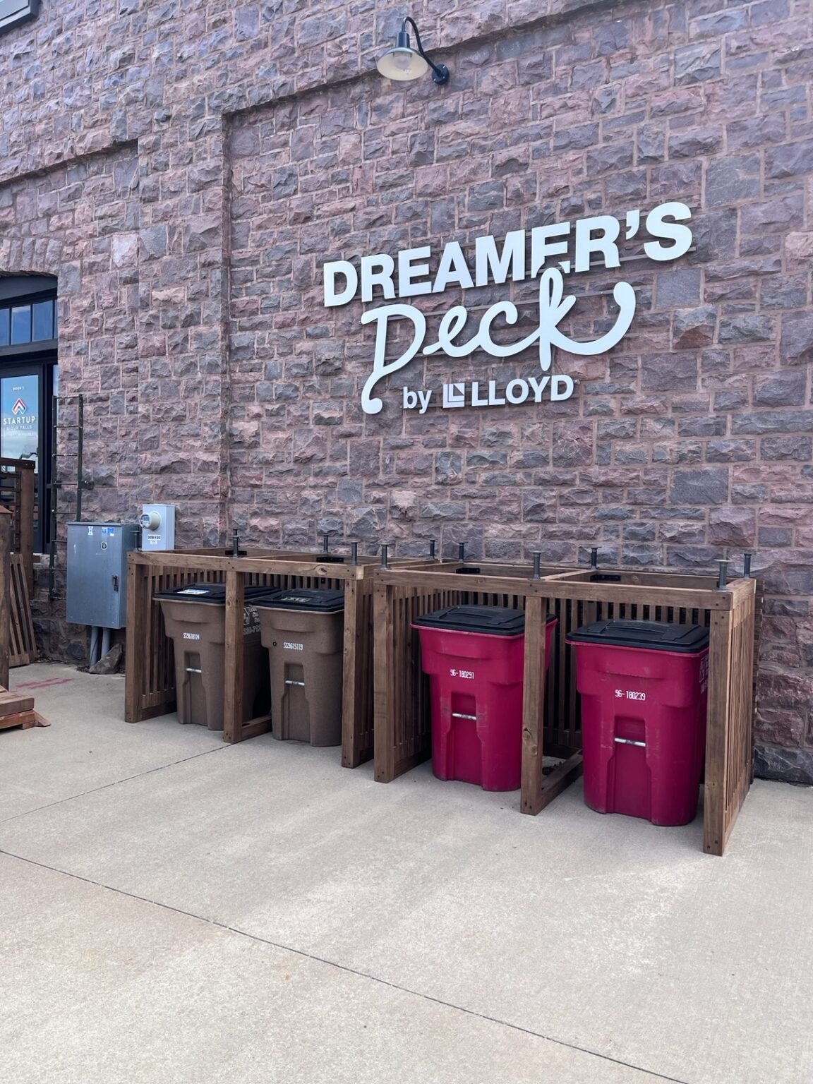 poorly placed signage – South DaCola